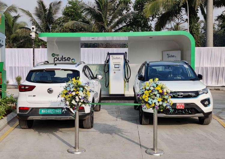 JIO EV Charging Station